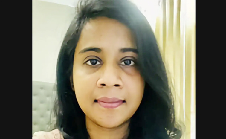 ప్రియుడితో కయ్యం.. ప్రేమ పిచ్చి దెయ్యం.. జైలు పాలైన వైనం | Woman Rene ...